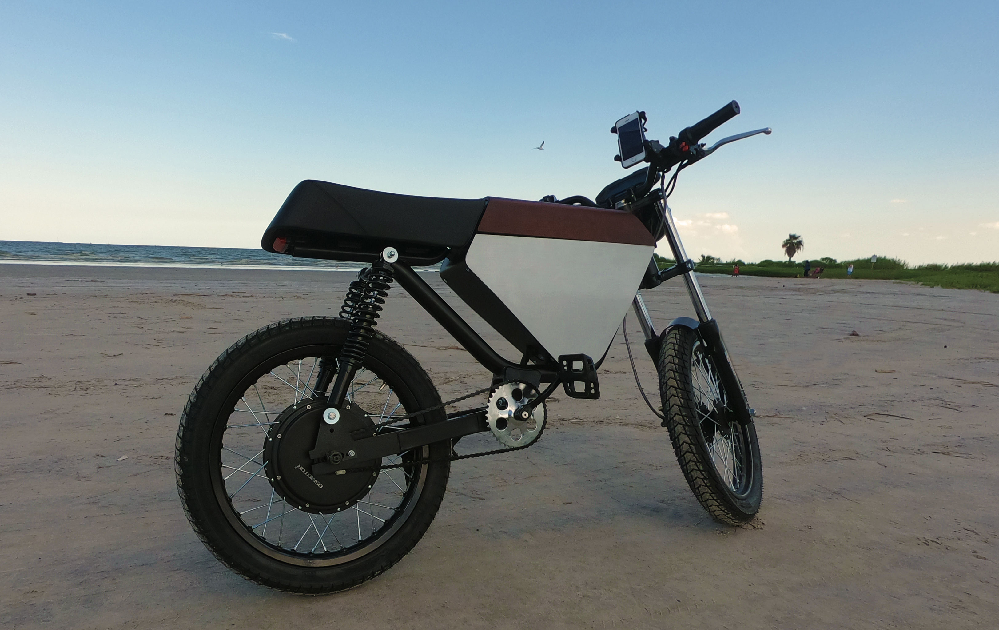 ONYX RCR MOTORBIKE TECH REVIEW