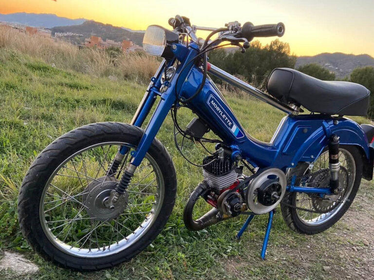 1982 Mobylette Stylo GT | Moped of the Day | Motobecane Vintage Moped